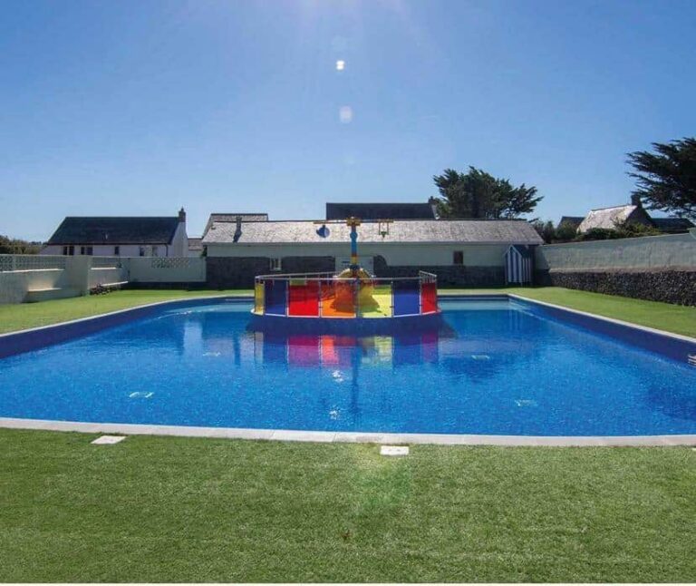 Best Holiday Parks & Campsites In Cornwall For 2025 - Cornwall Holidays